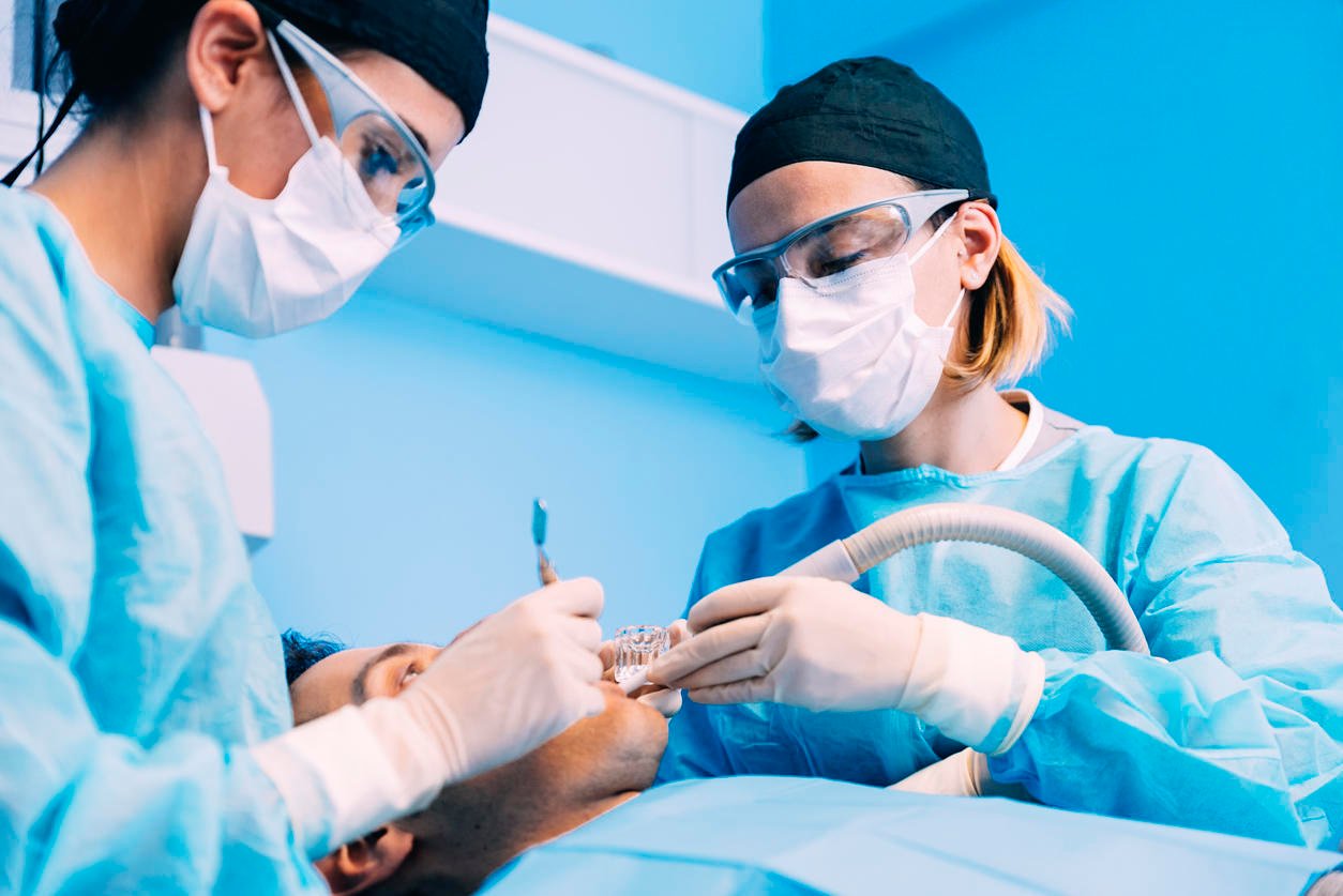 Dévitalisation d'une dent : les étapes chez le dentiste | Medisite.fr